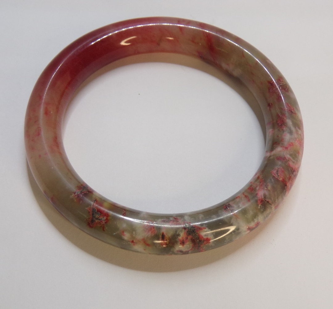 Vintage Red Jade Bangle Bracelet. Many Hues, 58mm Diameter. - Etsy