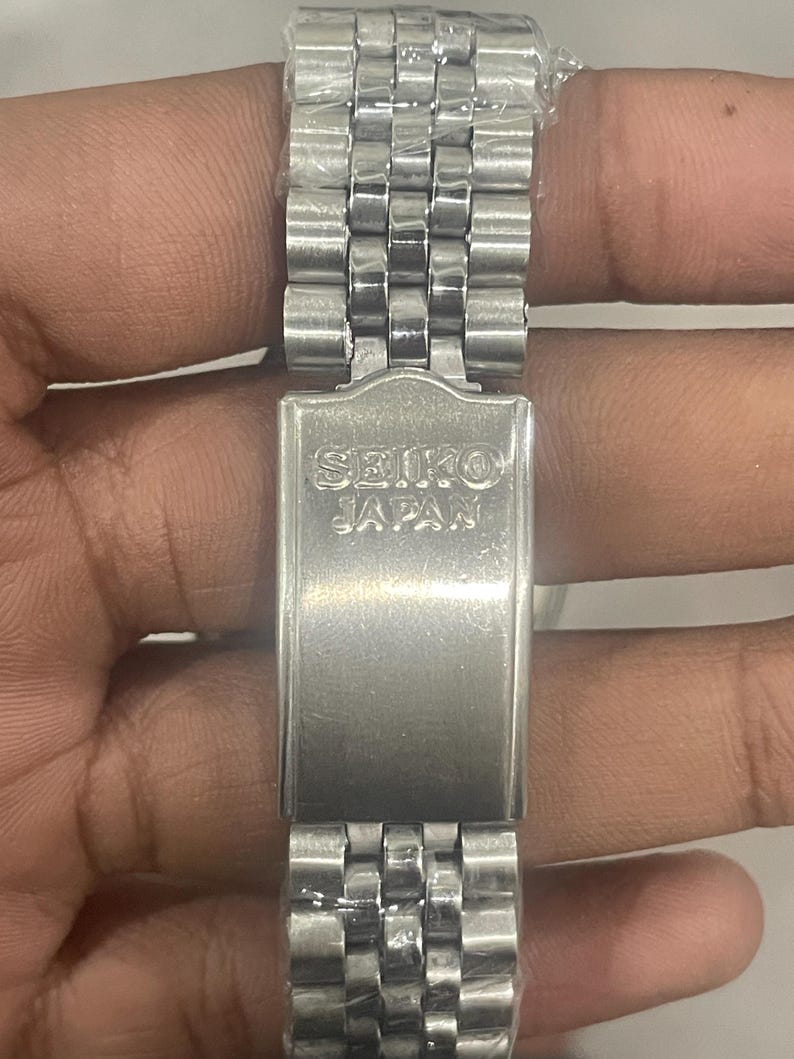 Vintage Seiko 5 Men’s Automatic Watch Day Date 7009 - Etsy