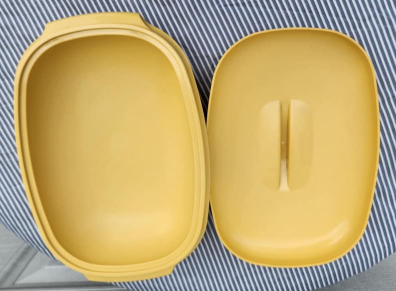 Vintage 70’s Harvest Gold Tupperware Oblong Oval Covered Casserole Dish ...