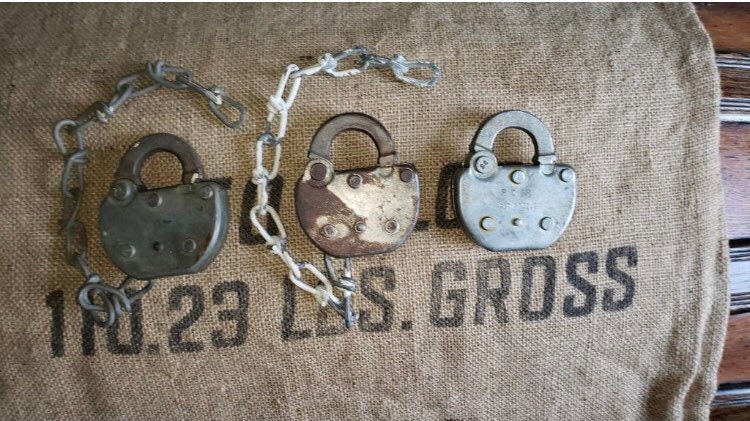 Vintage Adlake Locks With Keys Set of 3 - Etsy