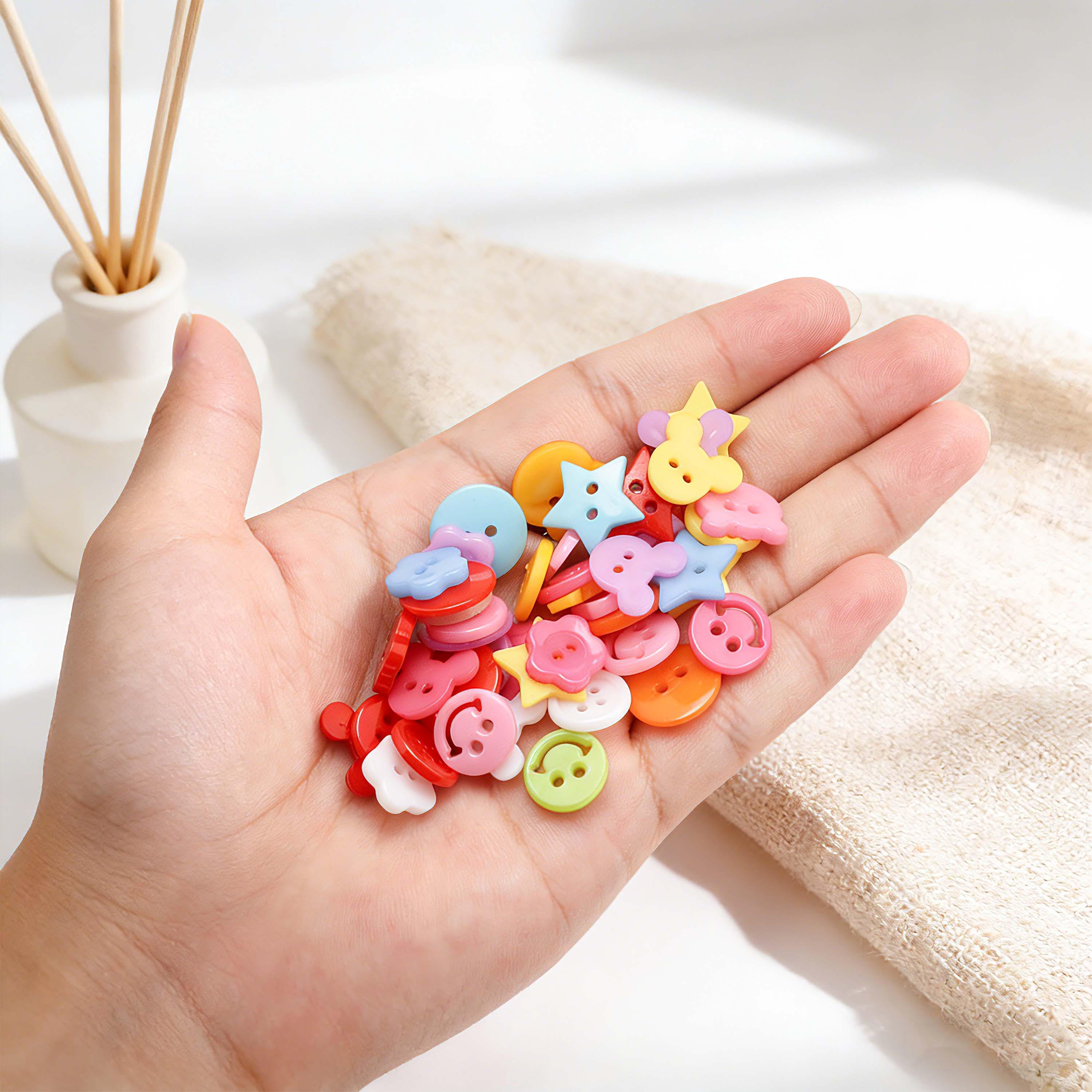 Colorful Kids Buttons, Smiley Face Two Hole Buttons for Sweaters Shirts ...