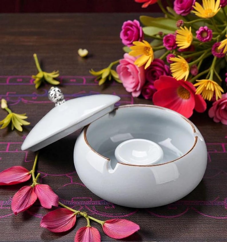 Windproof Ashtray With Lid, Minimalist Home Decor - Etsy UK