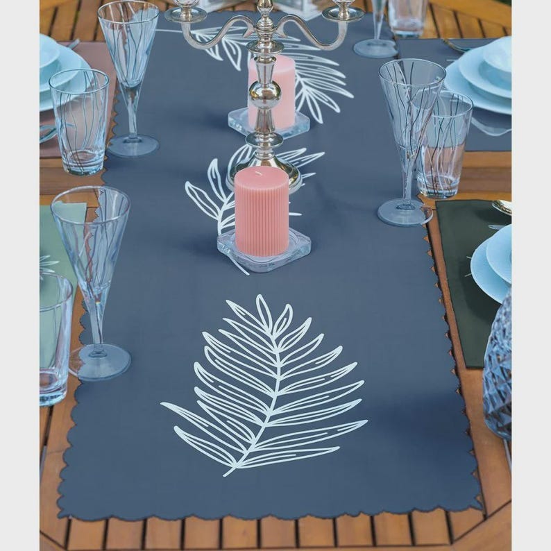 Minimal Leaf Table Runner Set With 4 Placemats Modern Dining Table ...