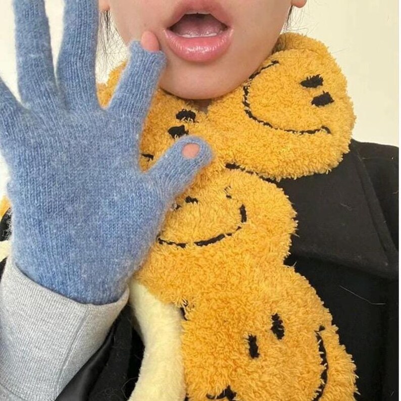 Smiley Face Plush Scarf, Cute Yellow Winter Scarf, Cozy Soft Scarf for ...