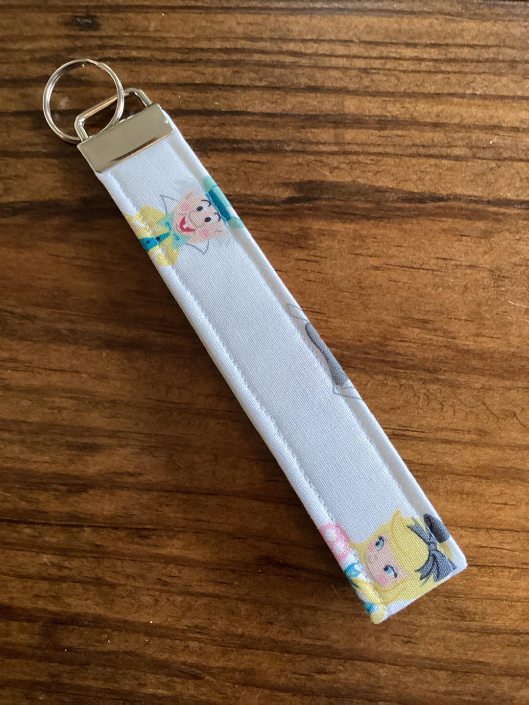 Disney Alice in Wonderland Mad Hatter Wristlet Key Fob Keychain Key ...