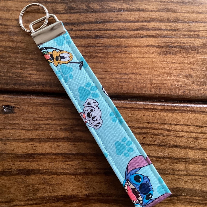 Key Chain Pluto - Etsy