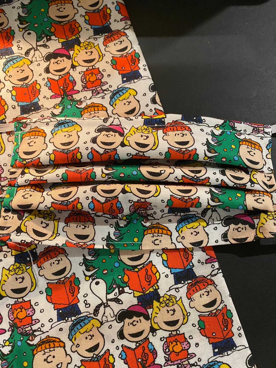 Cotton Holiday Christmas Snoopy Charlie Brown Peanuts Face Mask Adult ...