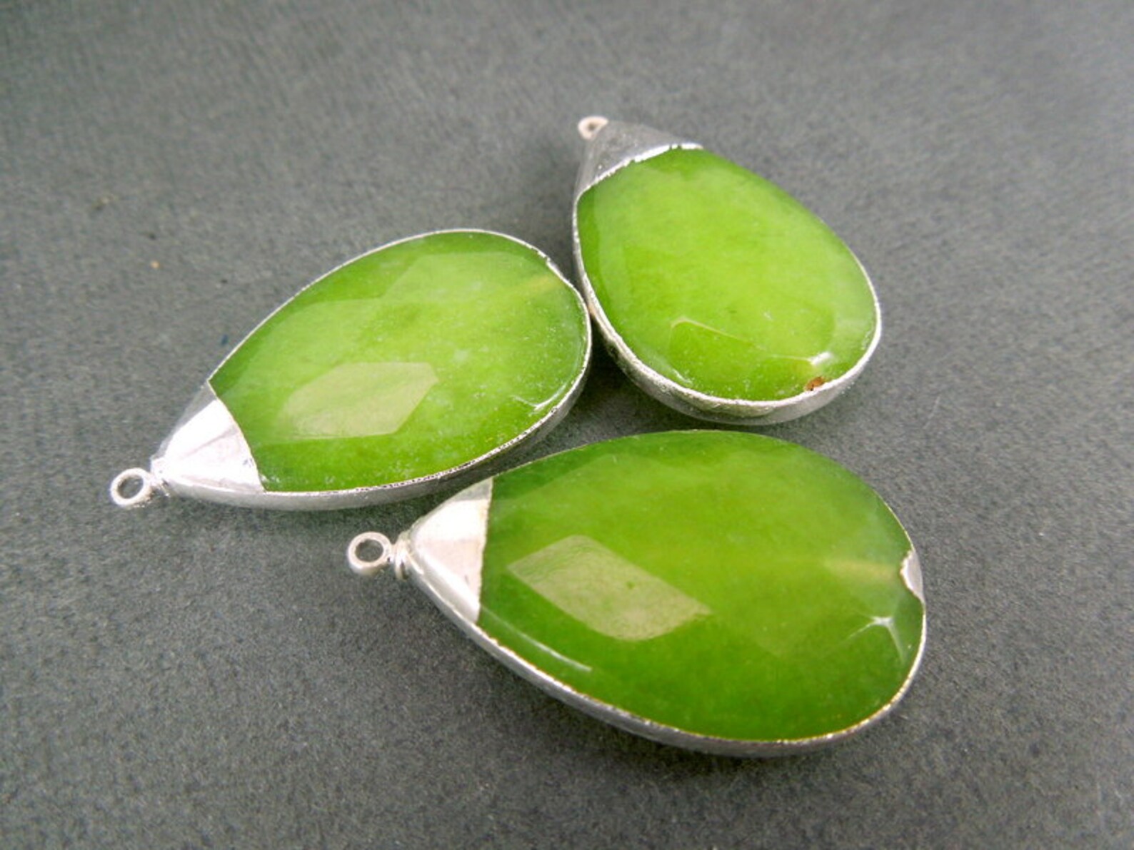 Green Apple Jade Quartzite Teardrop Pendant 34mm Silver | Etsy