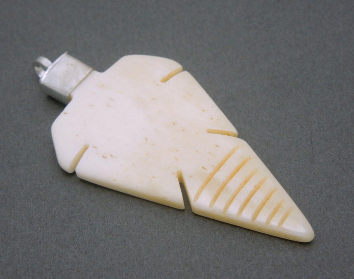 White Carved Bone Arrowhead with Silver-toned Cap and Bail | Etsy
