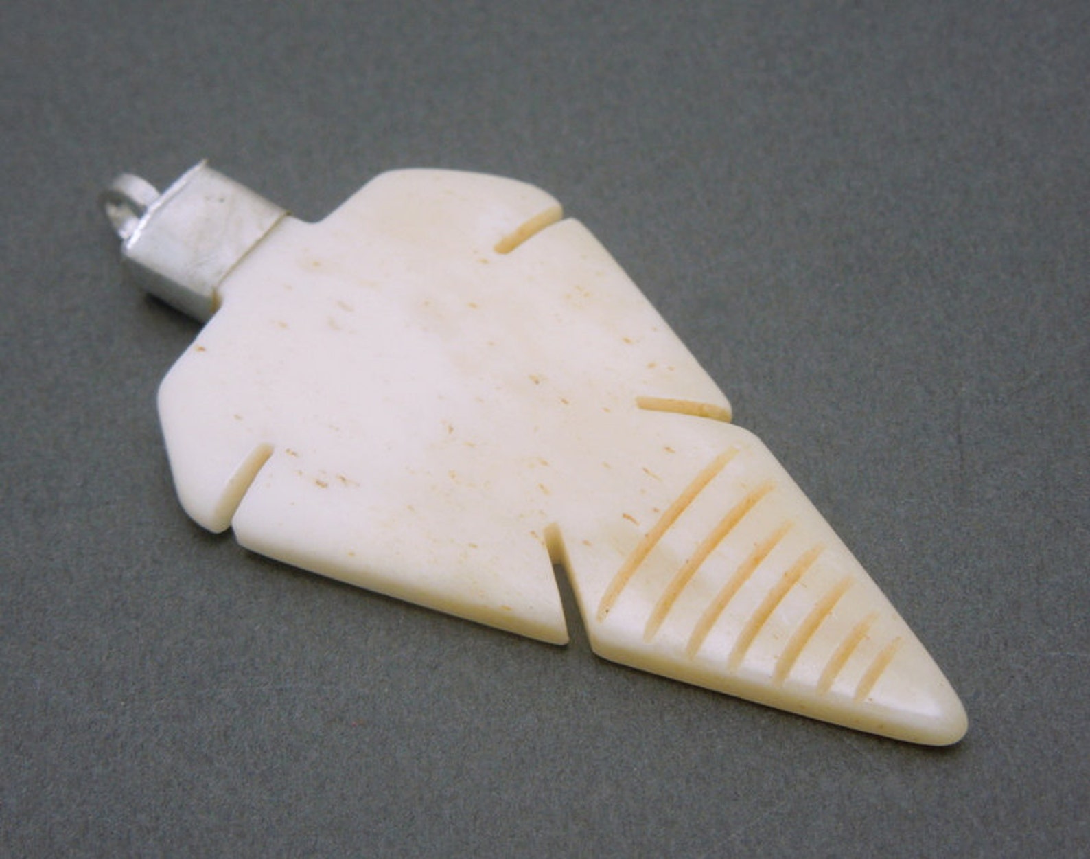 White Carved Bone Arrowhead with Silver-toned Cap and Bail | Etsy