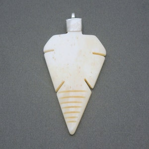 White Carved Bone Arrowhead With Silver-toned Cap and Bail - (S77B3-02 ...