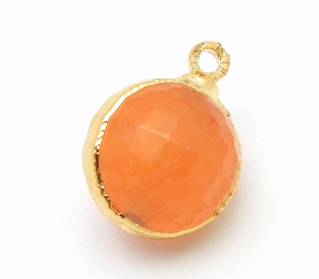 Pendentif rond en agate teintée en orange avec bord plaqué or 24 carats ...