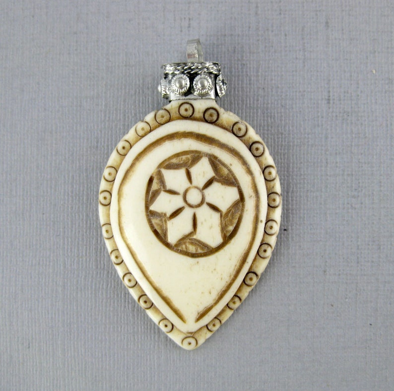 Tibetan White Engraved Bone Arrowhead Pendant with Silver | Etsy