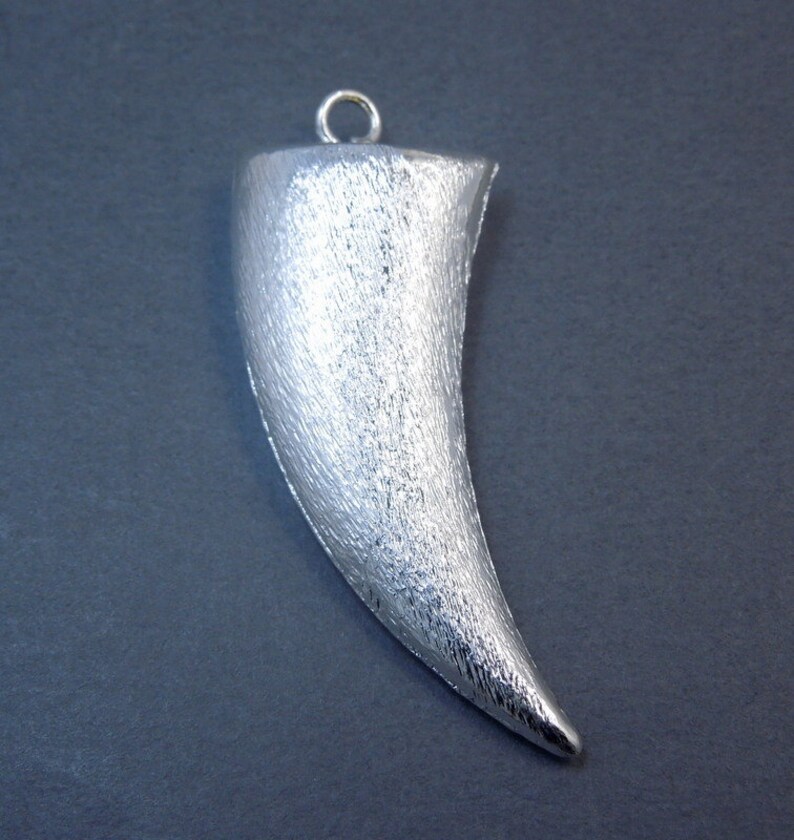 Silver Tone Horn Pendant -- Brushed Silver Tone Horn Pendant (S68B5-06 ...
