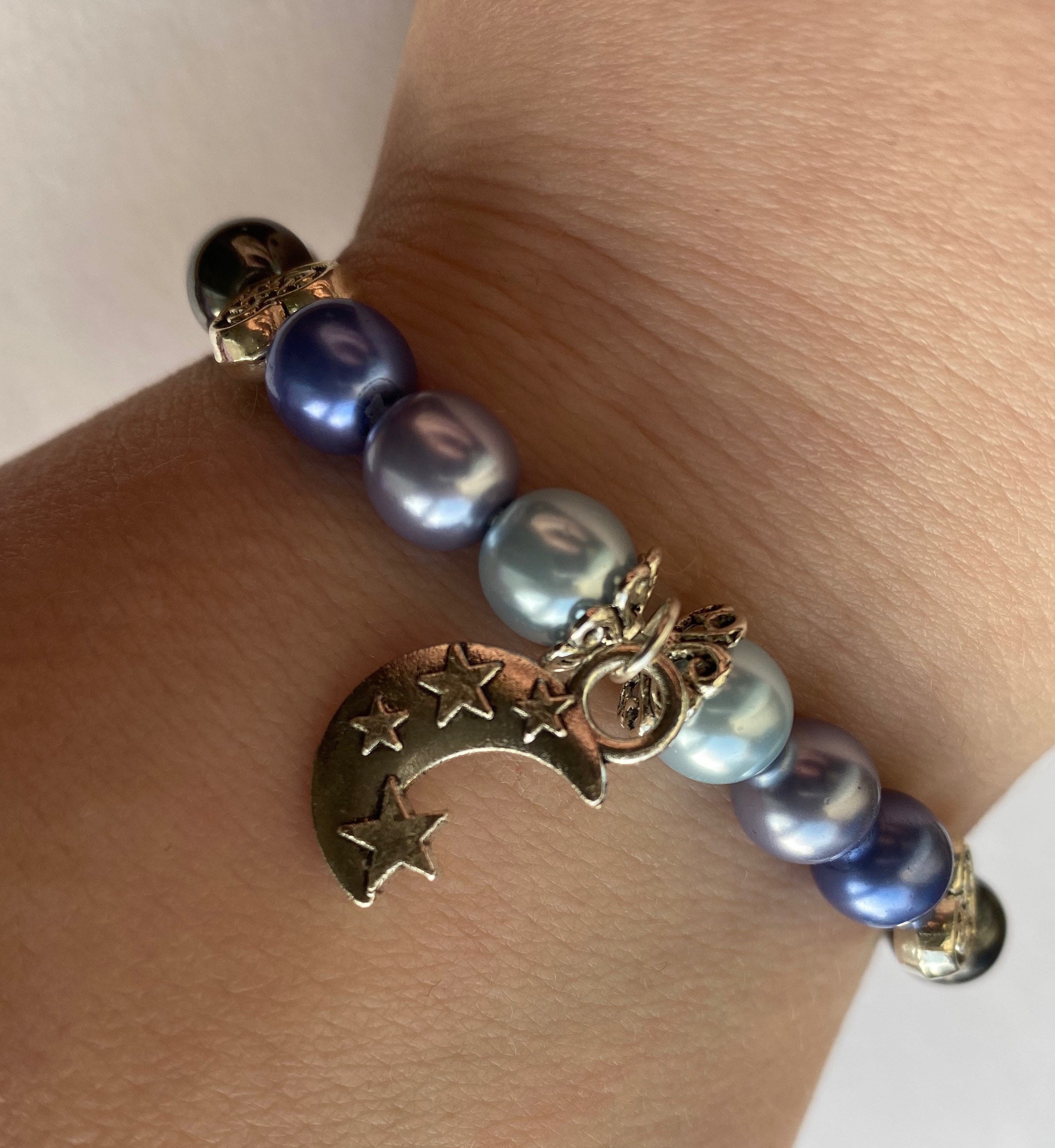 Moon bracelet. Moon phase jewellery. Celestial jewellery. | Etsy