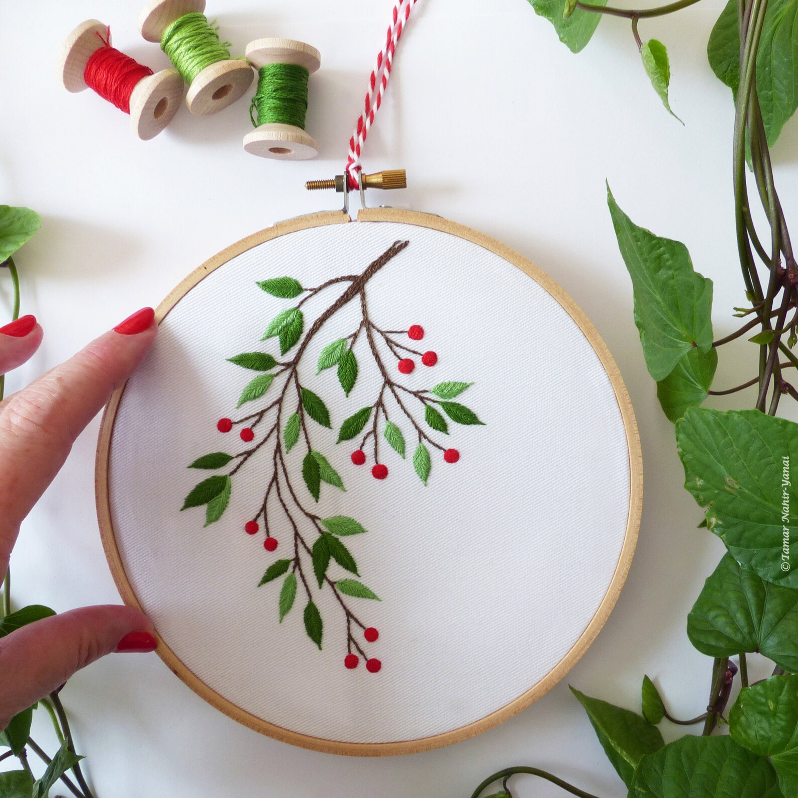 Mistletoe Art Craft Kit Christmas Embroidery Design Hand - Etsy