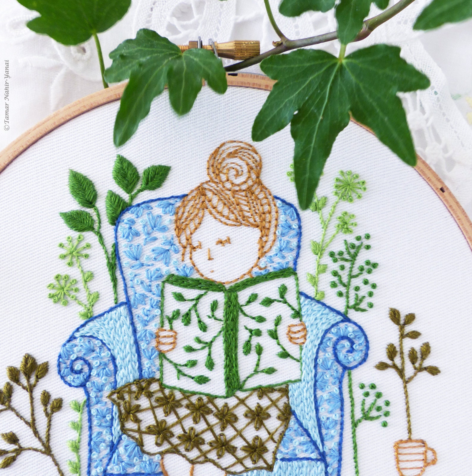 Reading Time Modern Hand Embroidery Embroidery Kit Wall - Etsy