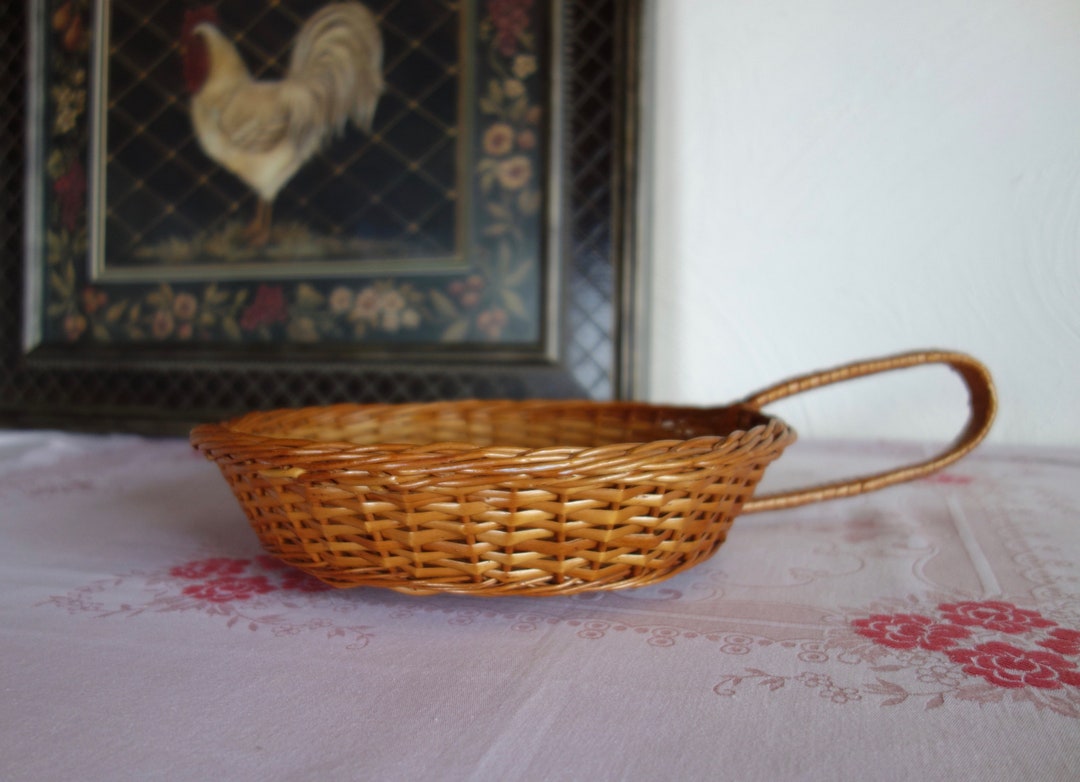 Vintage Shallow Wicker Basket With Single Handle Handled Serving ...