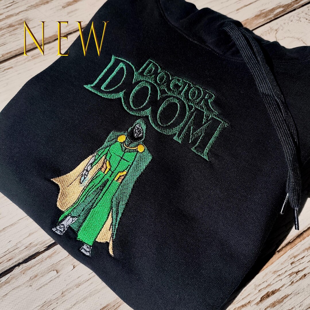 Sweat à capuche brodé Dr. Doom Avengers Doomsday | AVENGERS | DR. DOOM ...