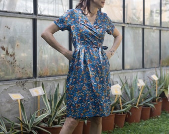 Vintage Viscose Blend Wrap Dress With Sushi Print on Blue Background trieste Dress/sushi - Etsy
