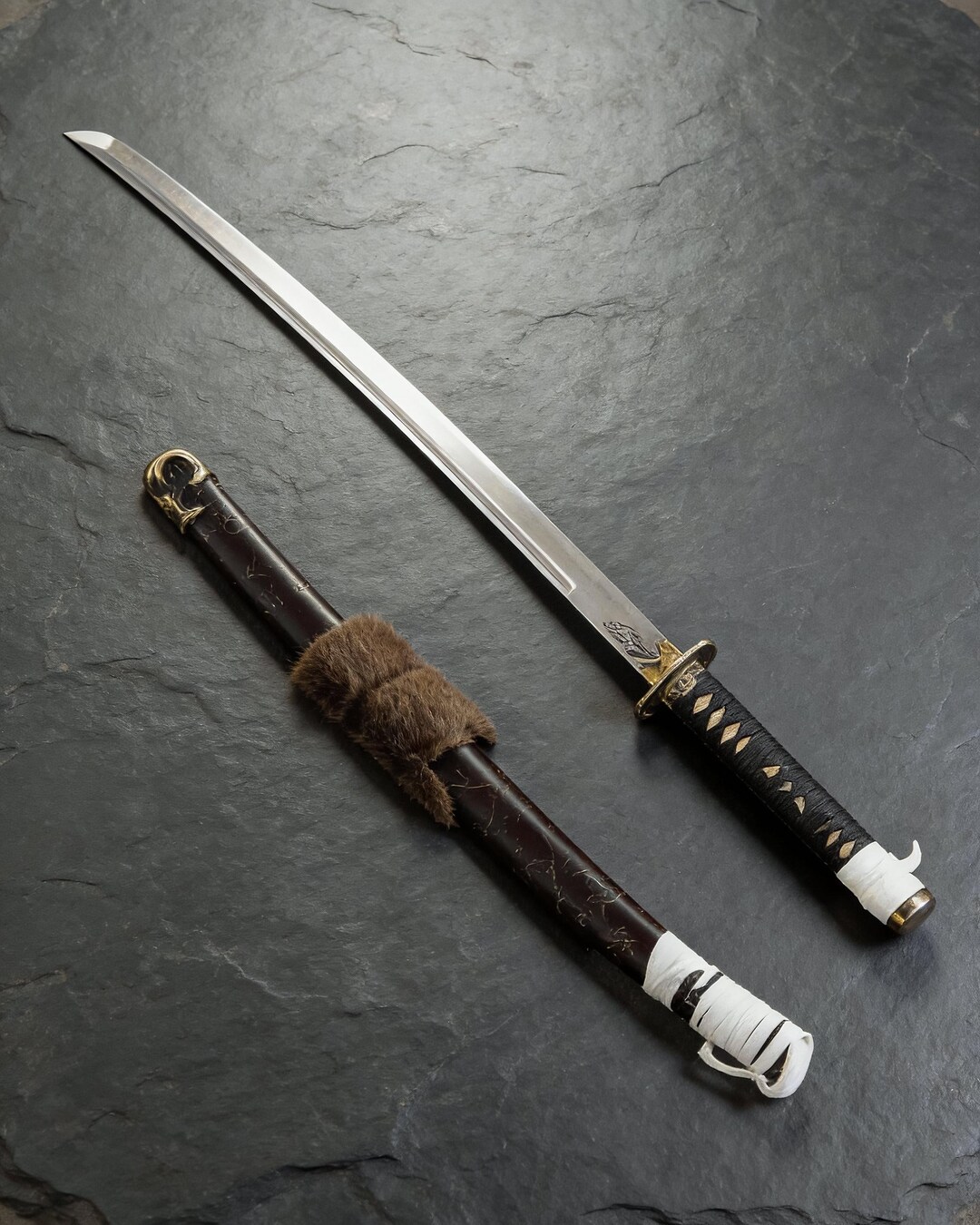 Clay-tempered T10 Steel Katana | Lone Wolf Copper Mounts, Imogata Tsuka ...
