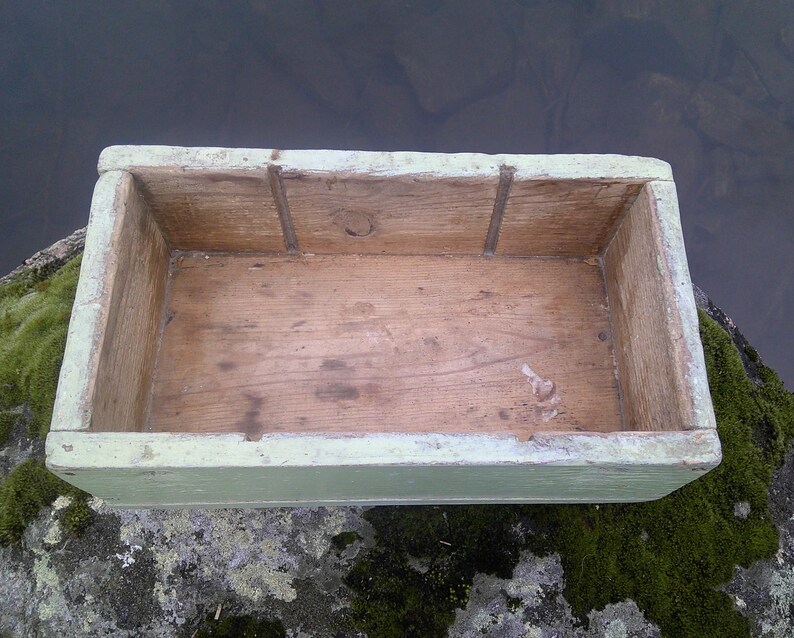 Green Antique Wood Box Primitive Rustic Norwegian Farmhouse Kitchen ...