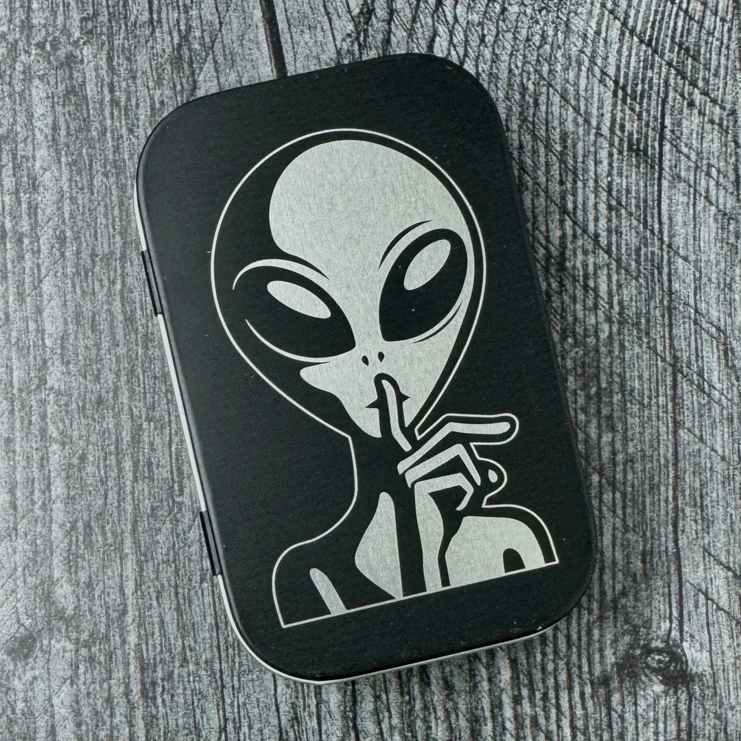 The Alien Tin Set • Knitting Tool Kit - Etsy