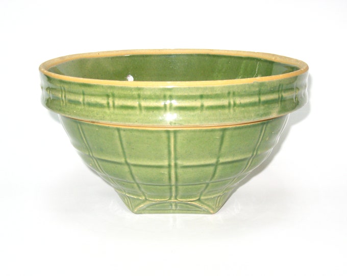 Old Mccoy Shield Mark 8 Windowpane Green Mixing Bowl #4 Yellow Ware 8 ...