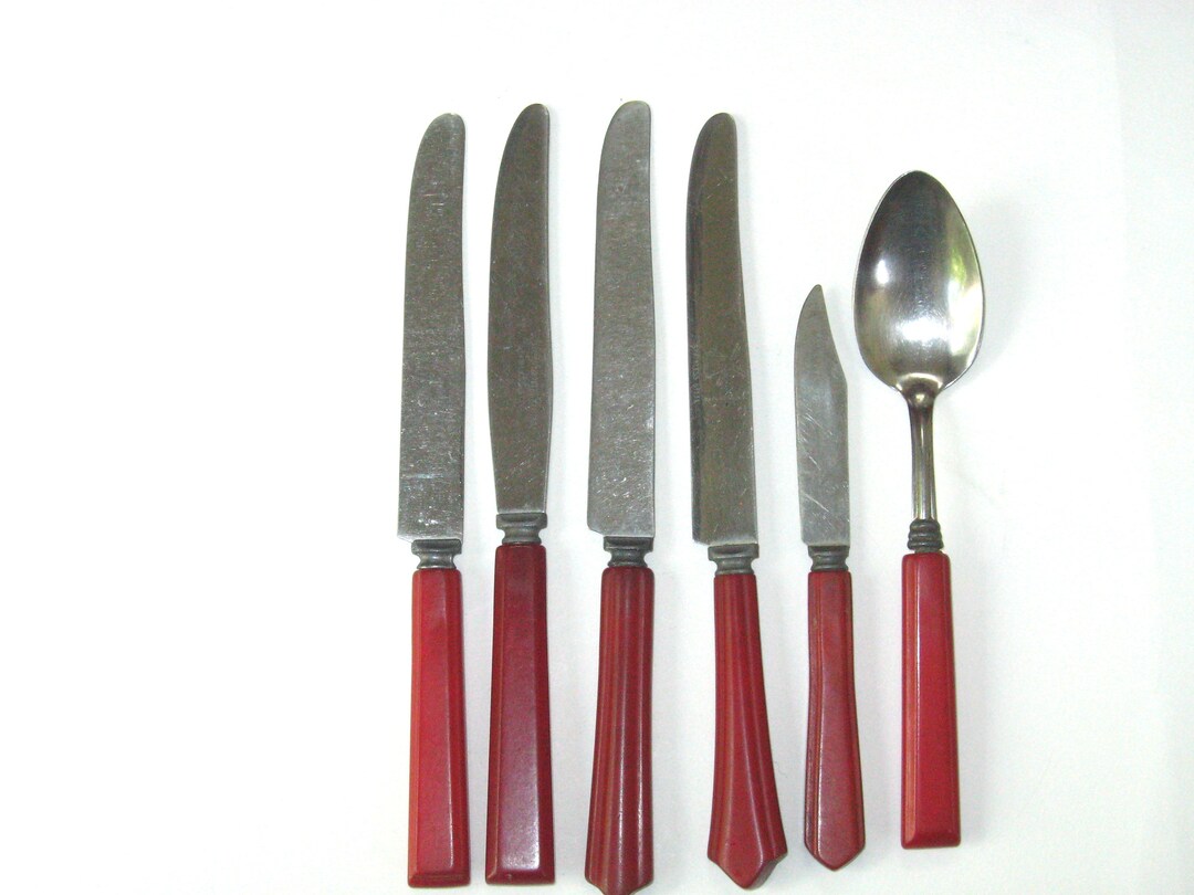 6 Piece Mixed Lot Red Bakelite Handle Flatware Utensils: 4 Dinner ...