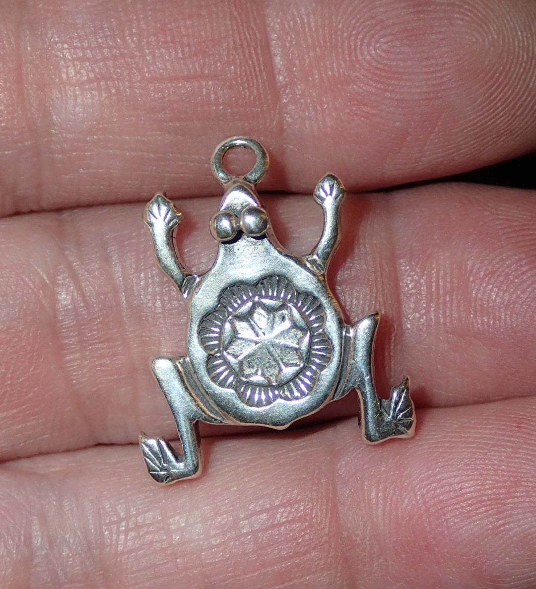 Frog Charm / Pendant - Etsy