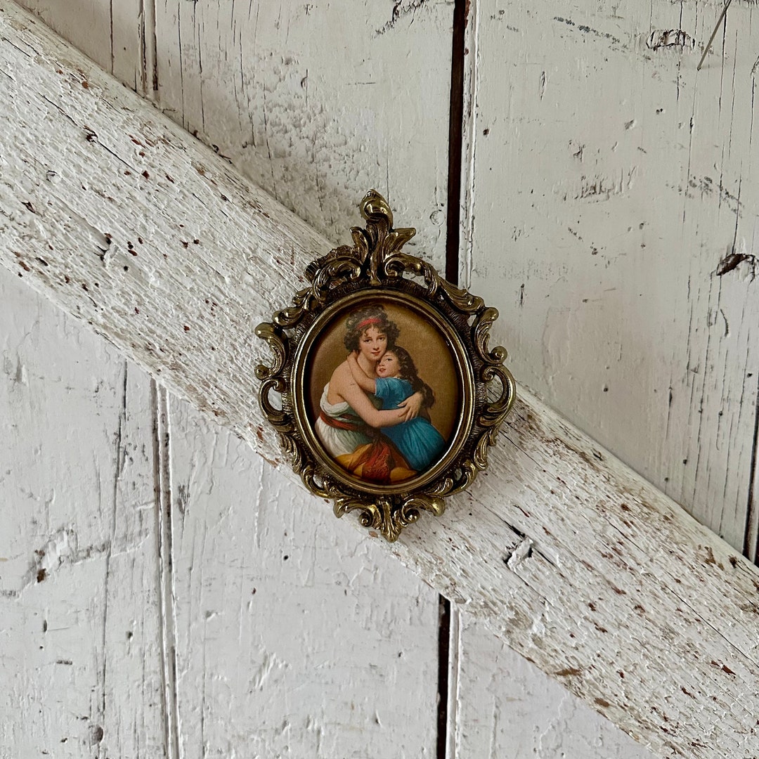 Oval Frame Metal Ornate Gold Small Size Mother and Child Hugging ...