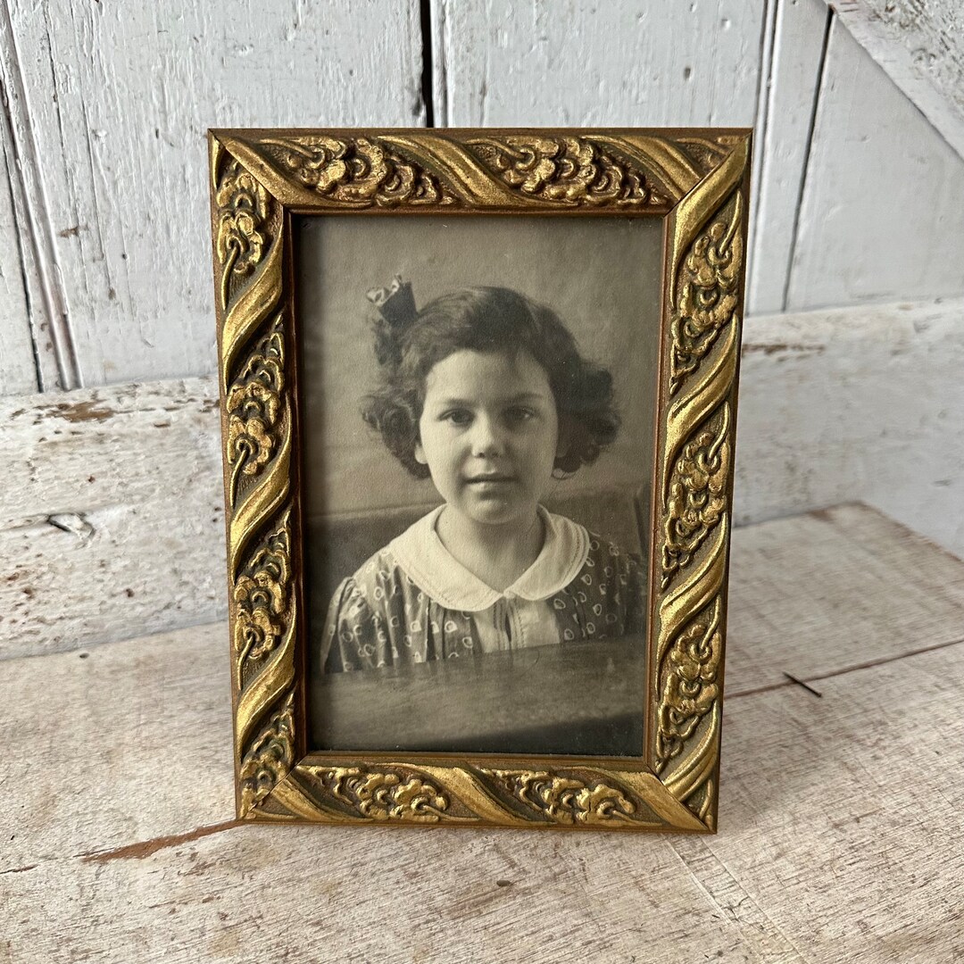 Gold Frame Wood Table Top or Hanging Vintage 4 X 6 Inch Frame Black ...