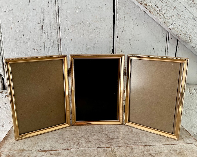Gold Metal Frame Trifold Picture Frames Vintage Frames 5 X 7 Inch ...