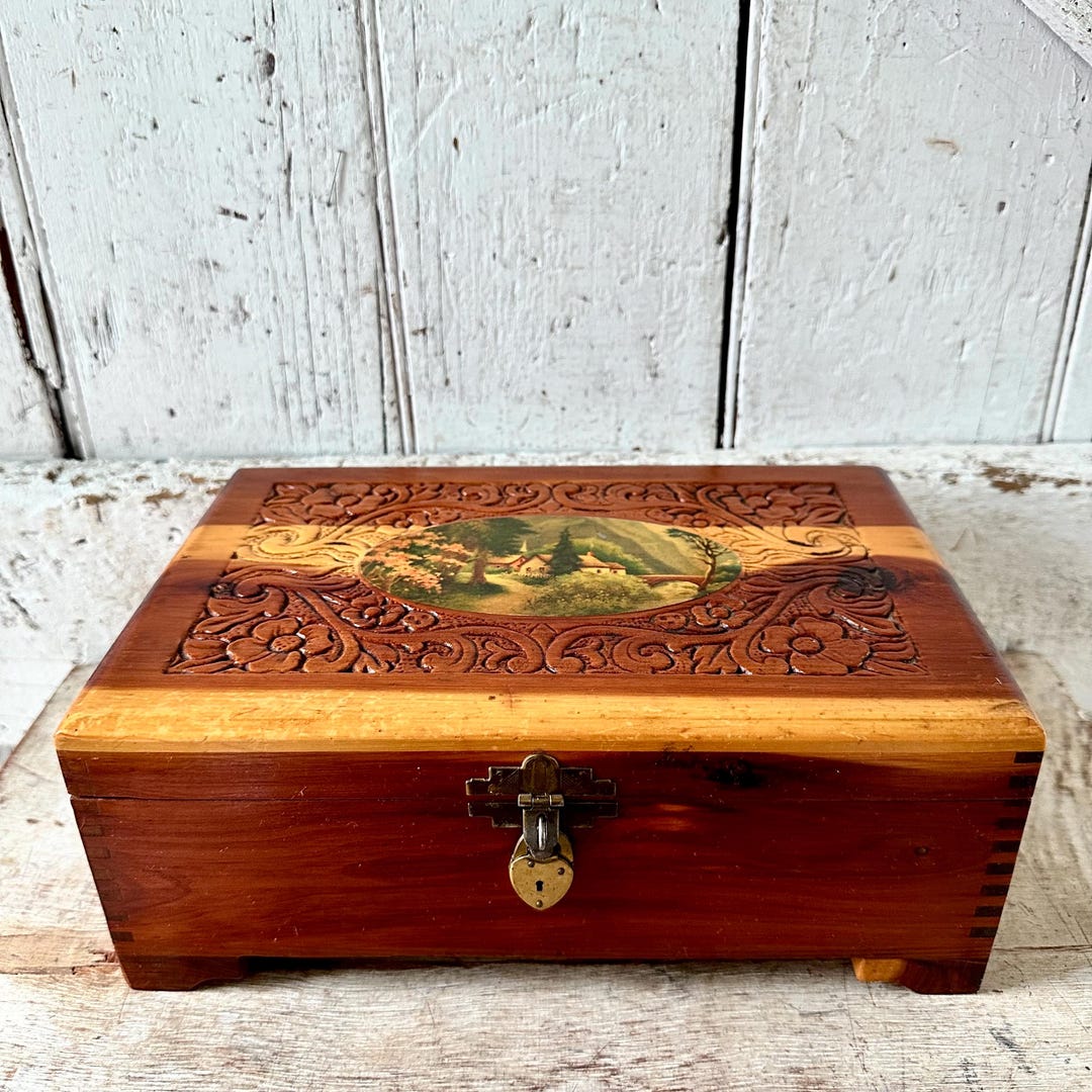 Antique Cedar Chest Small Size Vintage Dresser Top Cedar Chest Hanky ...