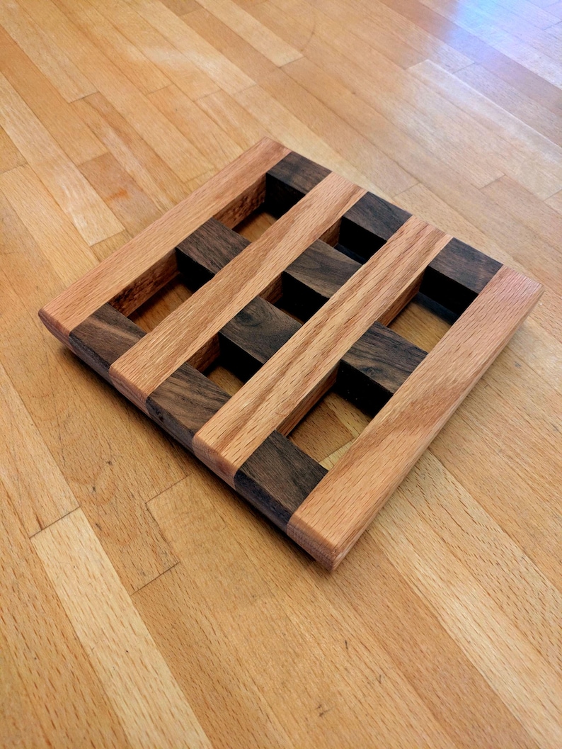 Wood Trivet With Rubber Feet (walnut and Red Oak) - Etsy