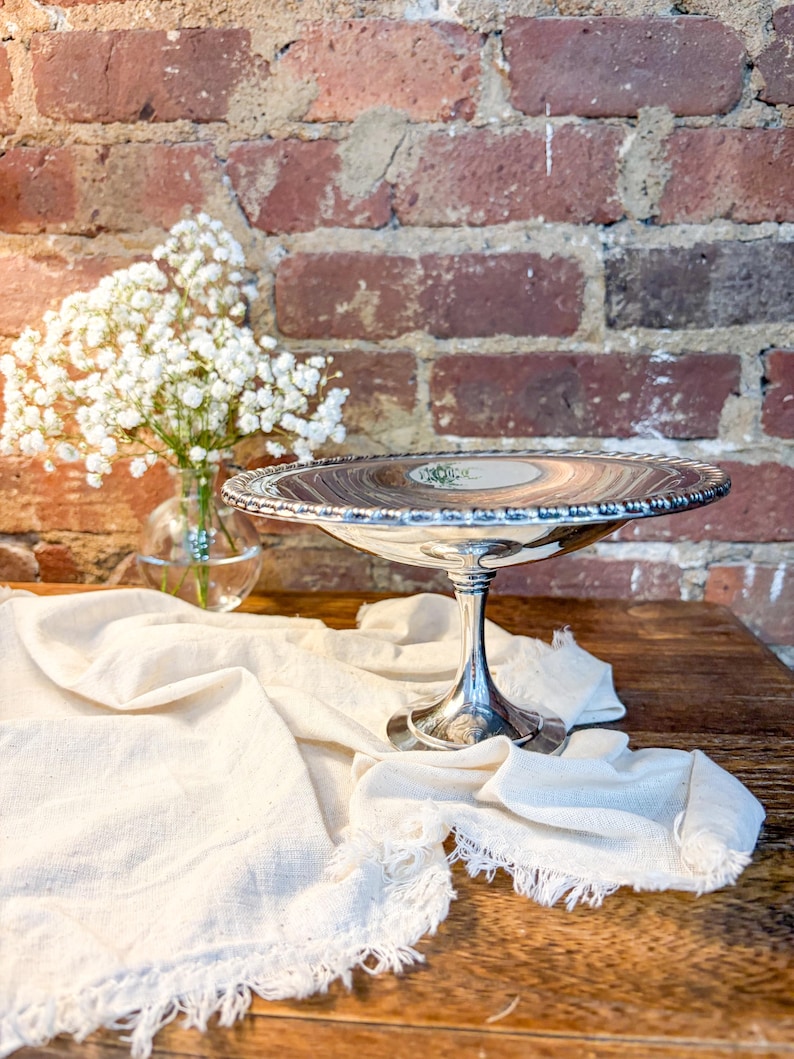 Vintage Oneida Silver Plated Pedestal Compote | Vintage Vanity Display ...