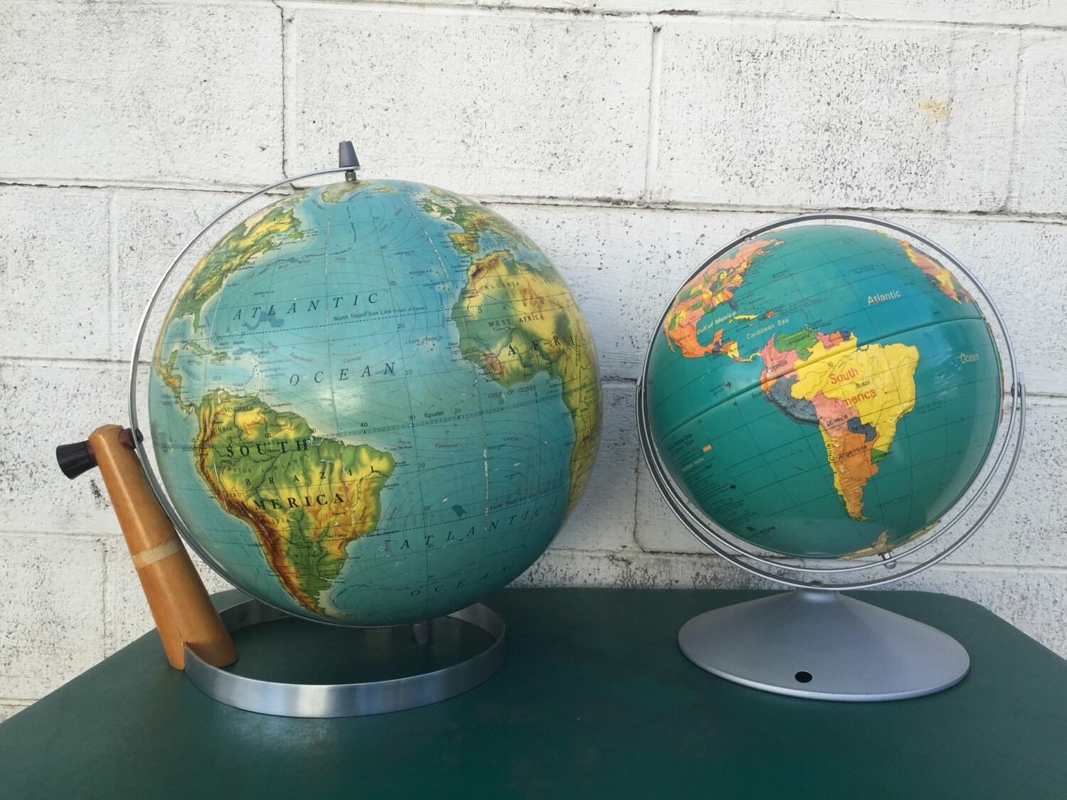 WORLD GLOBE Nystrom 16-inch Pictorial Relief Globe Vintage c.1955-1956 ...