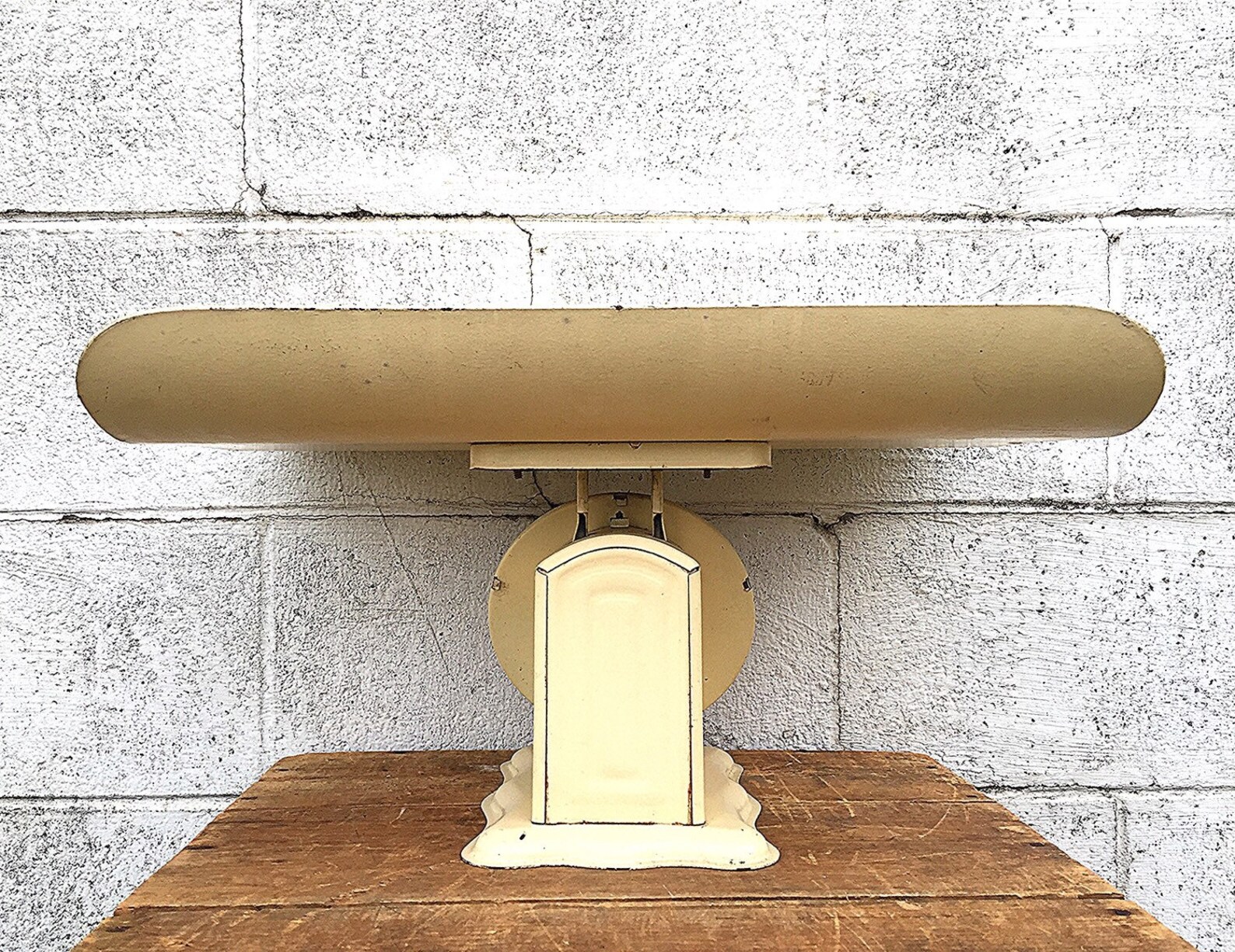 Baby SCALE Vintage Nursery Scale C. 1930's-1940's Painted Metal Infant ...