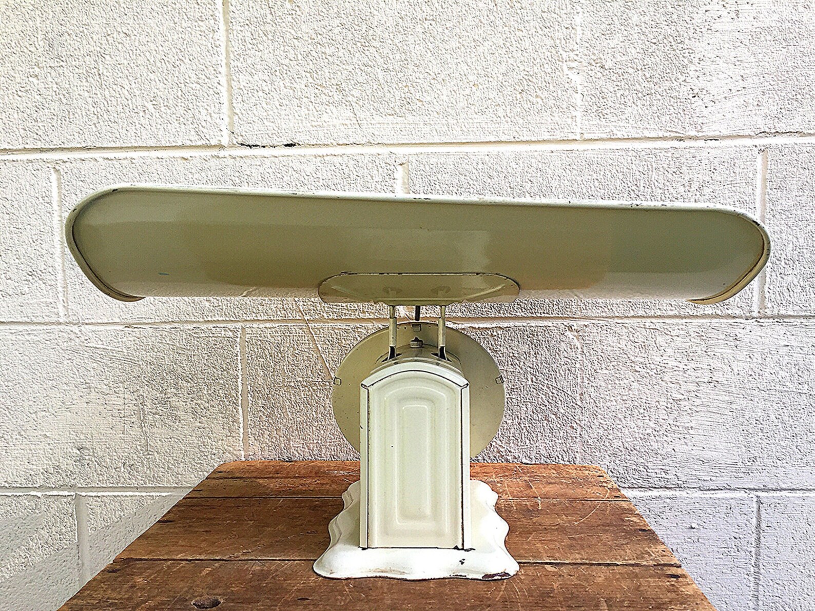 BABY SCALE Vintage C.1930's Nursery Scale Painted Metal Infant Scale ...