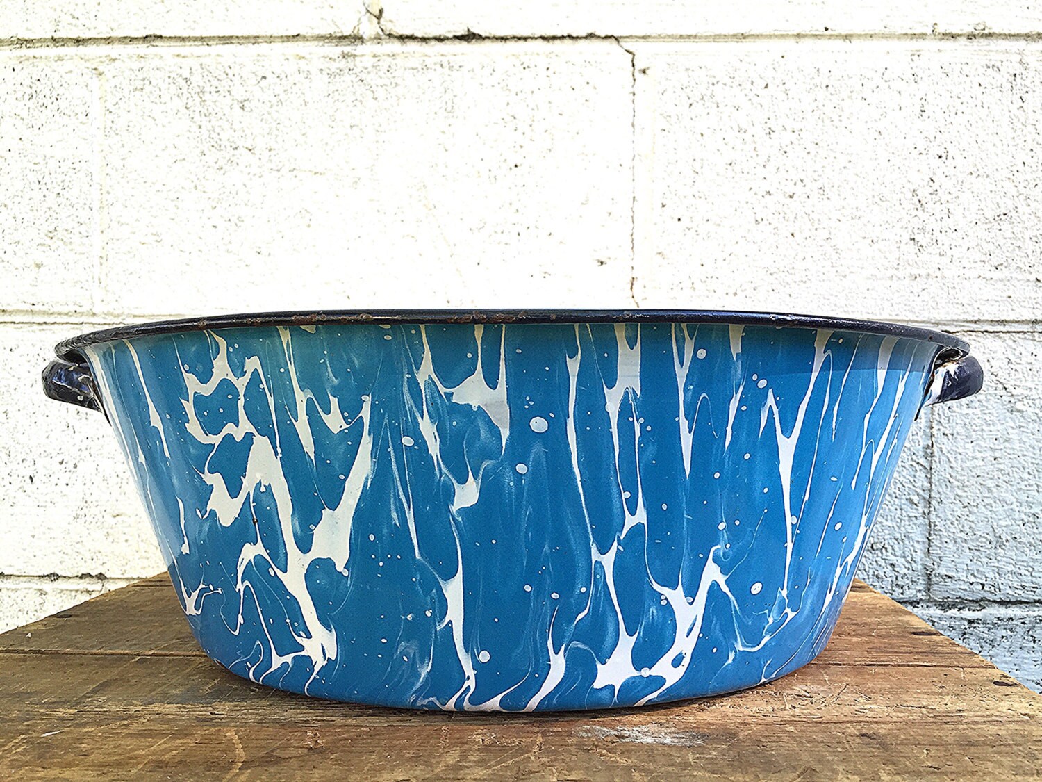 Enamel WASH BASIN Vintage Blue and White Swirl Enamelware Bowl Large ...