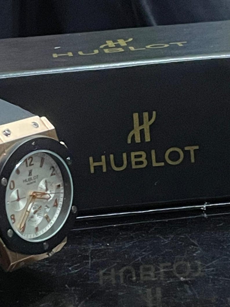 Orologio cronografo da uomo di lusso nero e oro / Orologio sportivo con ...