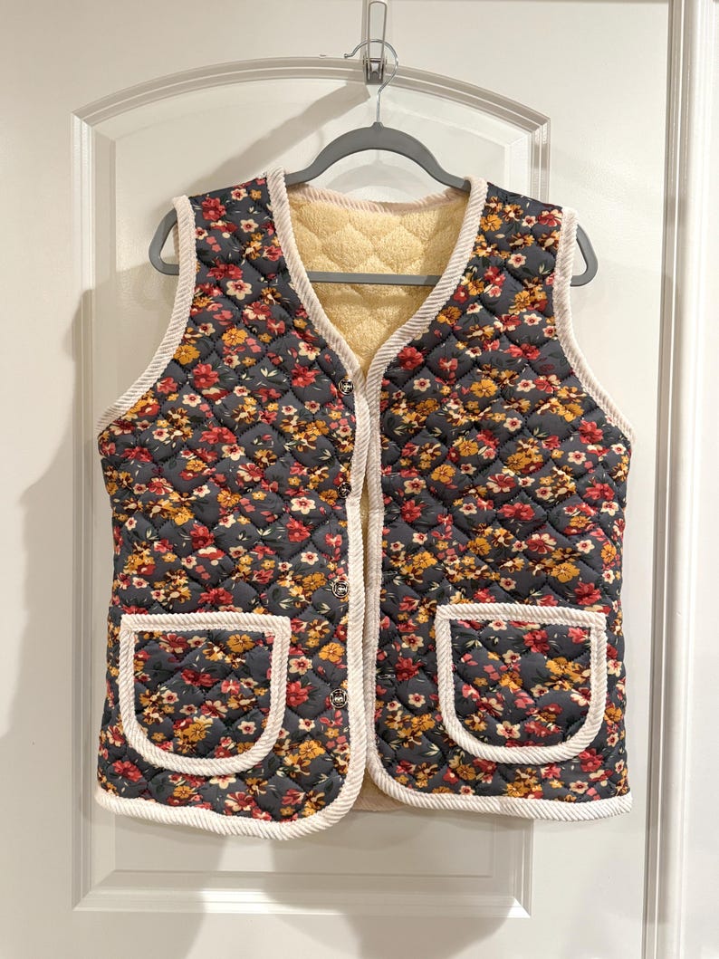 Viral Korean Kimchi Ahjumma Vest | Kimjang Vest | Quilted Floral Vest ...