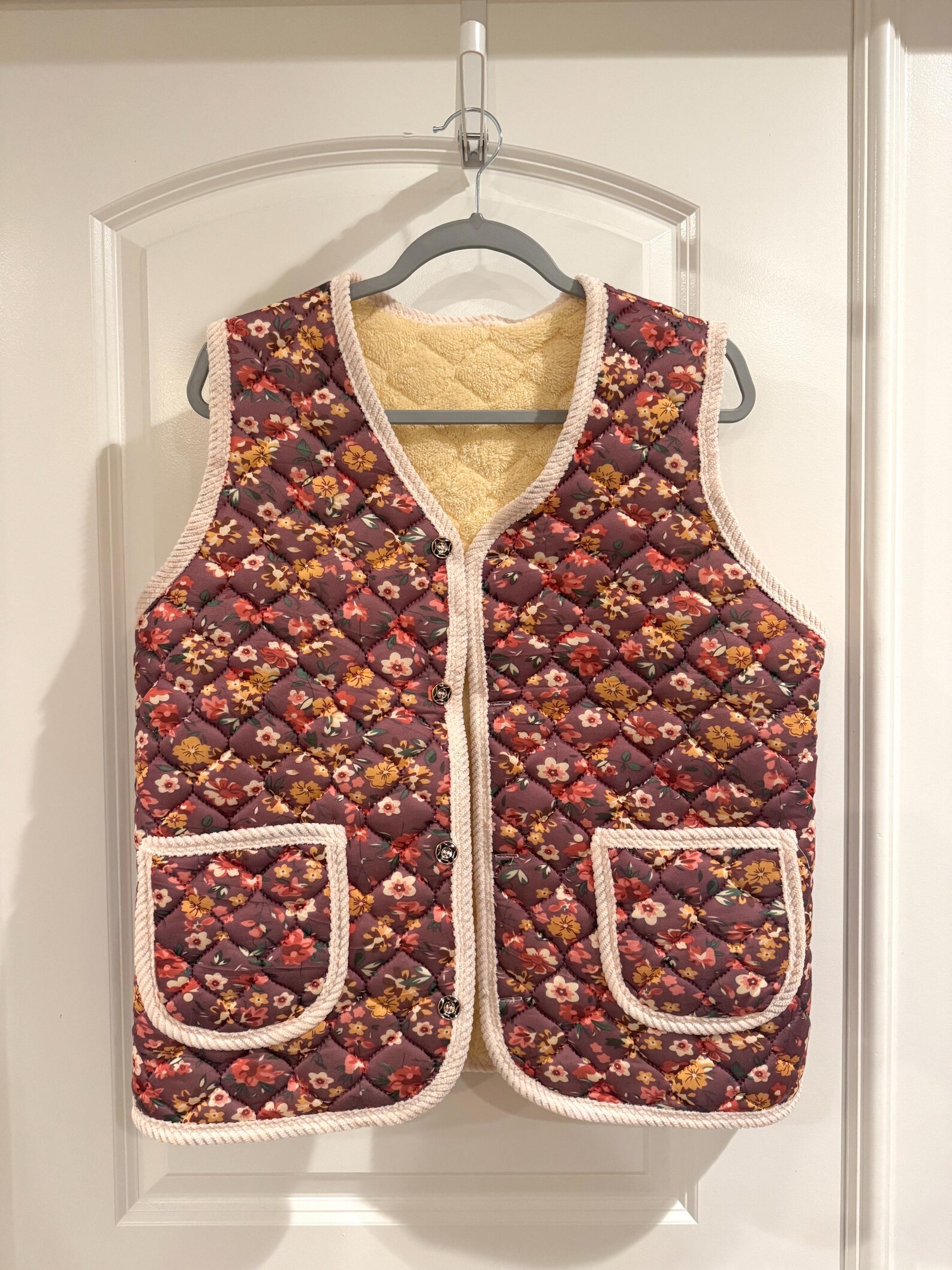 Viral Korean Kimchi Ahjumma Vest | Kimjang Vest | Quilted Floral Vest ...