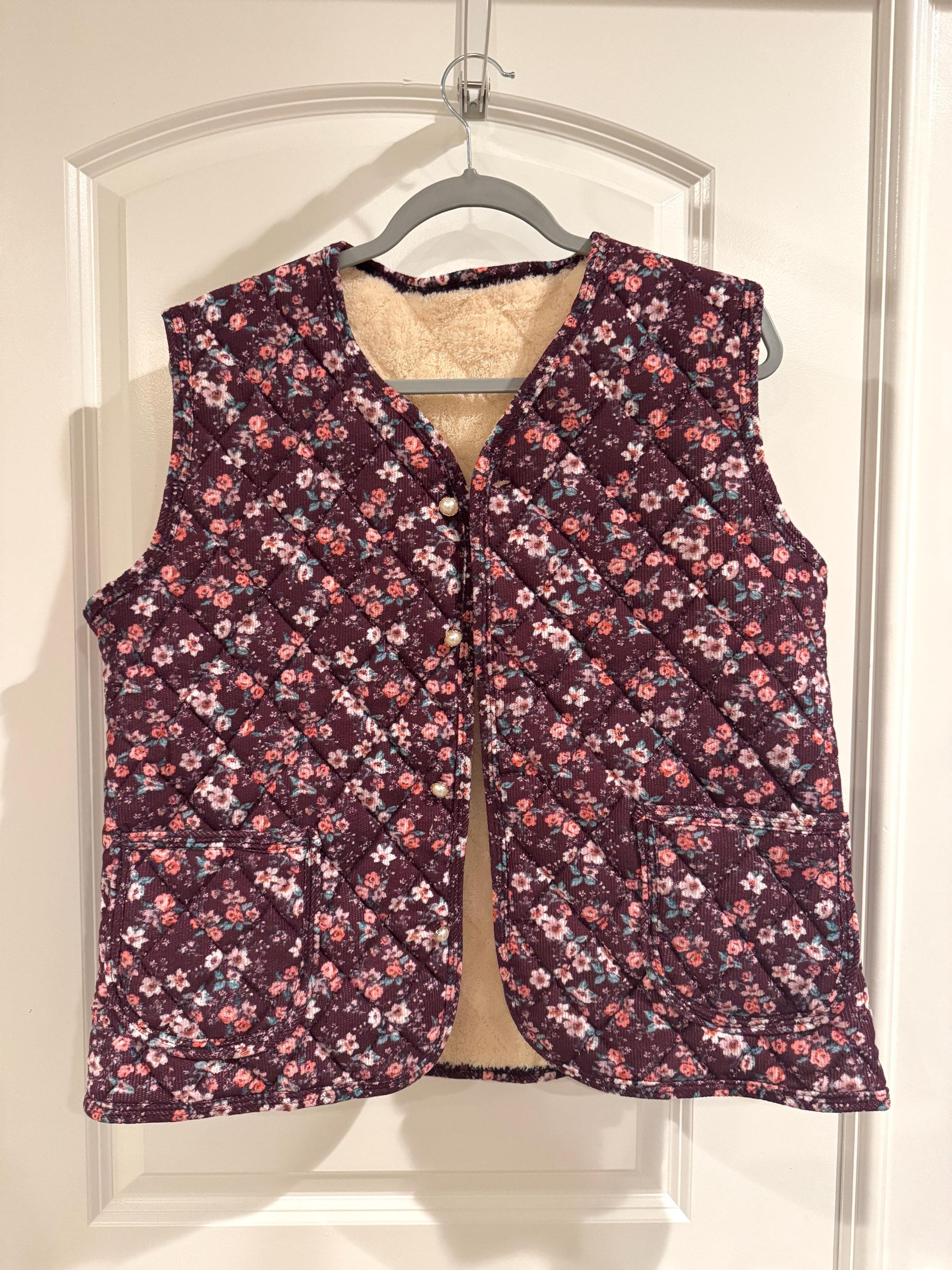 Trending Korean Kimchi Ahjumma Vest | Kimjang Vest | Quilted Floral ...