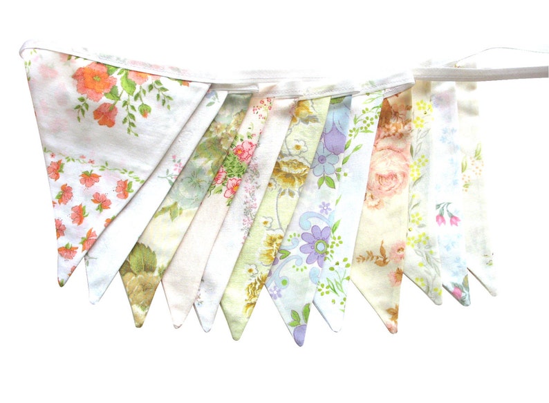 Flag Bunting Vintage - Retro Pretty Spring Pastel & Ivory / White Multi ...