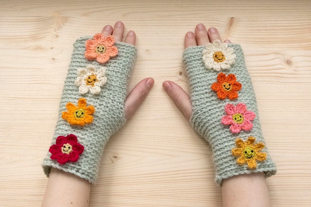 Floral Fingerless Gloves / Flower Fingerless Gloves Handmade Free ...