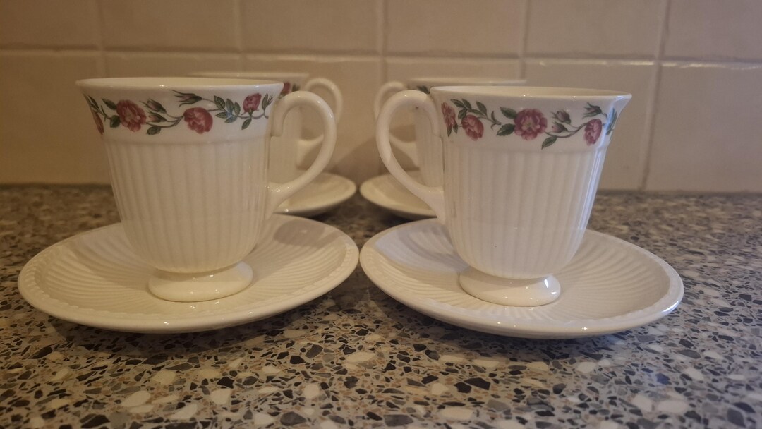 Wedgwood Rosalind High Tea/coffee Cups & Saucers Set of 4 | Fluted ...