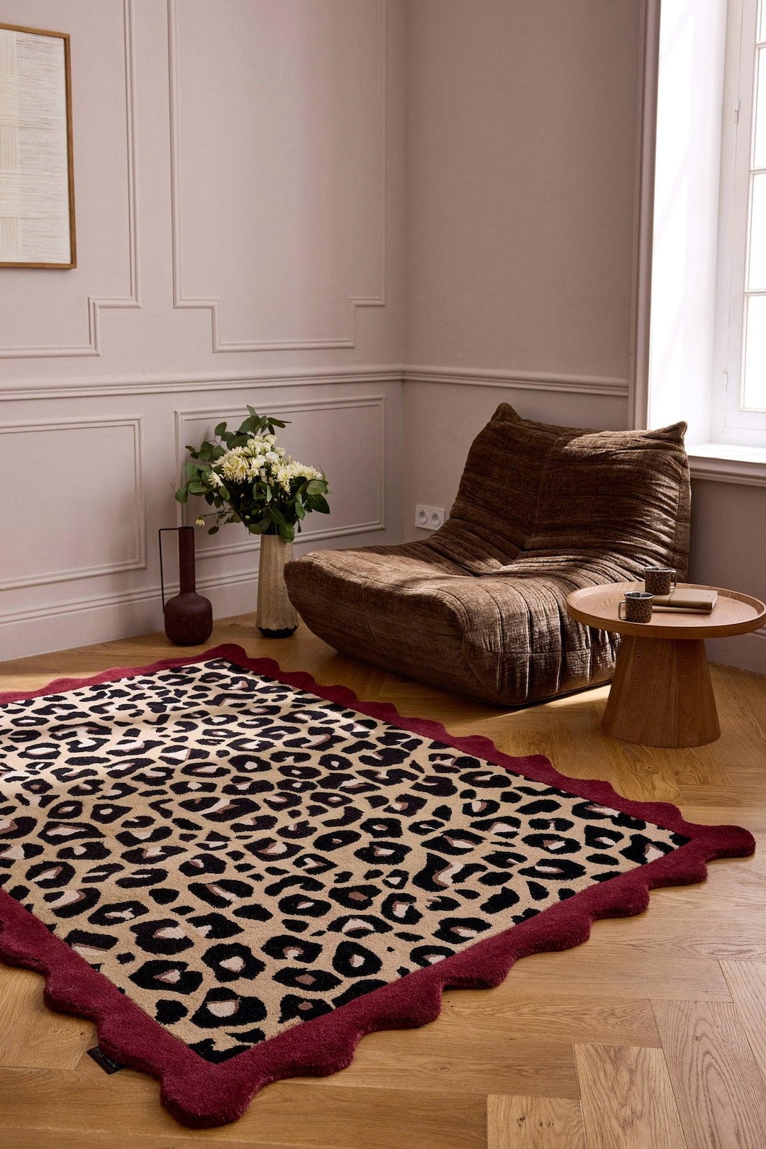 Getuft tapijt met luipaardprint, tapijt met geschulpte rand, tapijt met ...