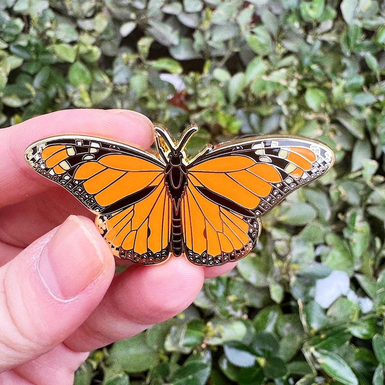 Monarch Butterfly Enamel Pin, Gold Plated Nature Accessory - Etsy