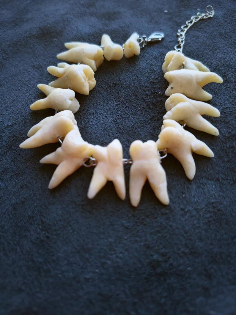 Tooth Bracelet – Hand Sculpted Teeth Chain Bracelet - Etsy Canada